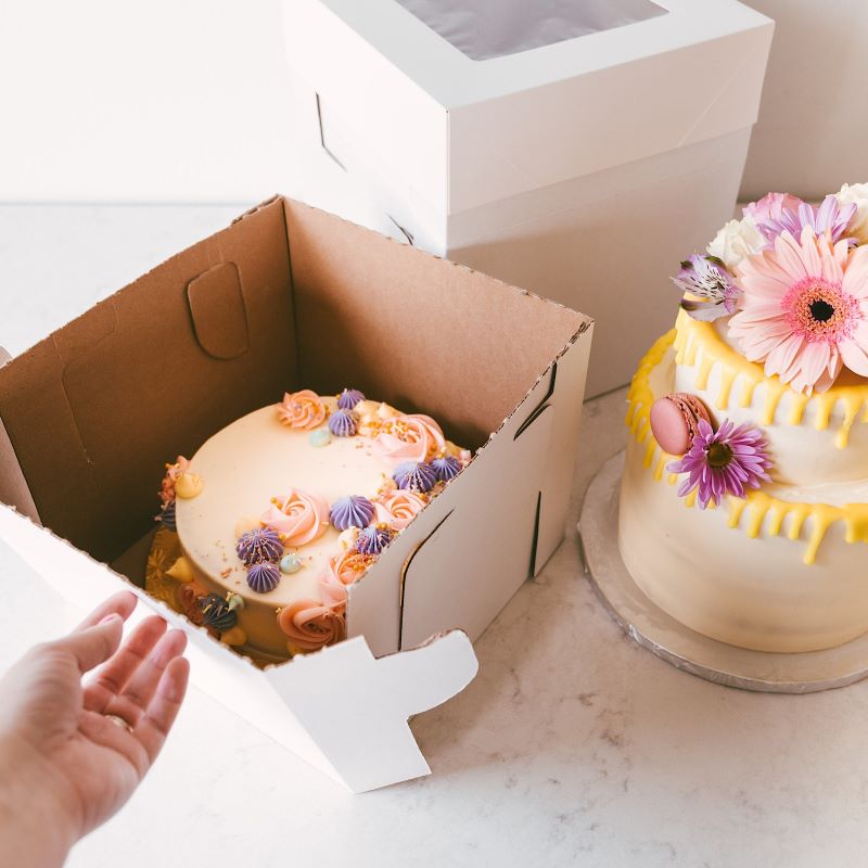 Enjay Adjustable Height Cake Box - FlexBox 8" x 8" - Papagino Foods Inc.